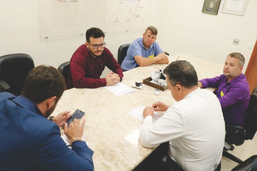 Cabeço Negro / PASSANDO A LIMPO / Na capital